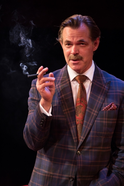 Bộ Vest cưới cao cấp nhất trị giá bao nhiêu